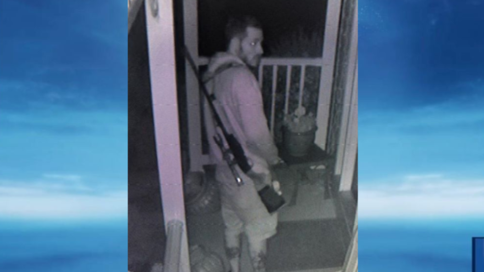 Police identify man with gun knocking on doors in Blair County | WJAC