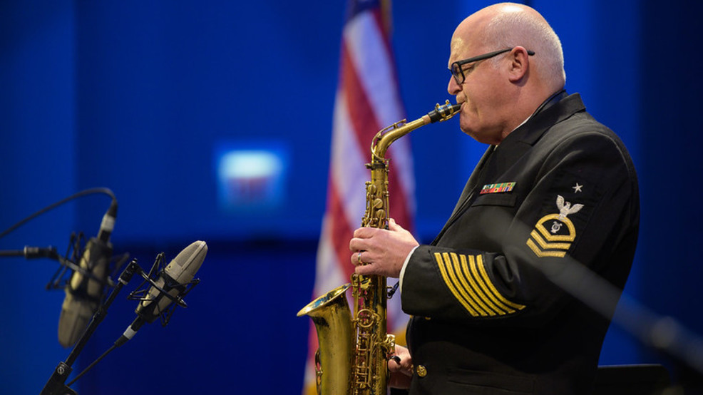 U.S Navy Band performs at band and orchestra conference in Chicago | WEAR