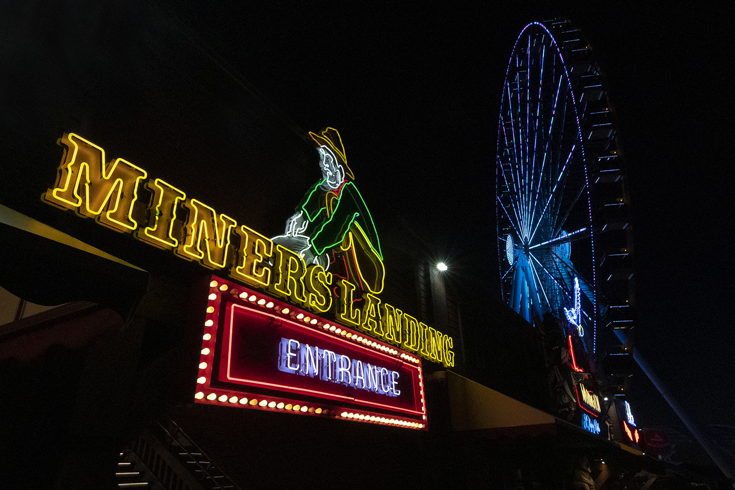 Electric Feel: Seattle's Best Neon Signs | Seattle Refined